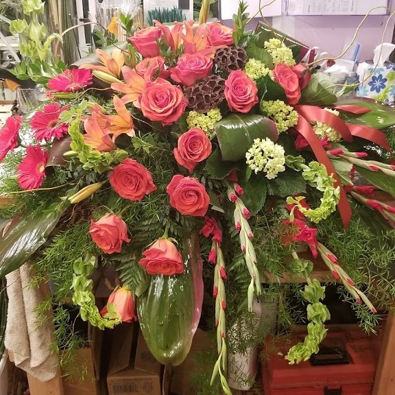 Rosy Sunset Casket Spray – RoseAmongThorns